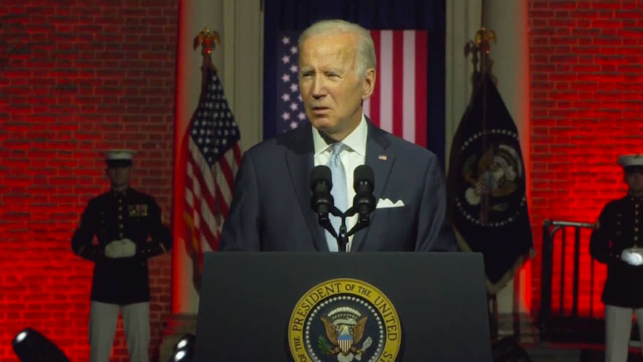 Biden waarschuwt voor Trumps MAGA-beweging en aanvallen op democratie ...
