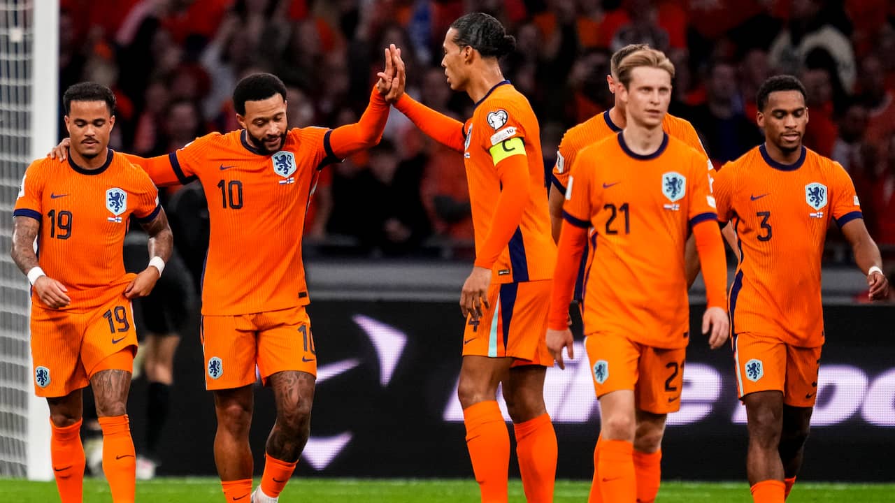 Oranje zet grote stap richting WK dankzij flitsende eerste helft tegen ...