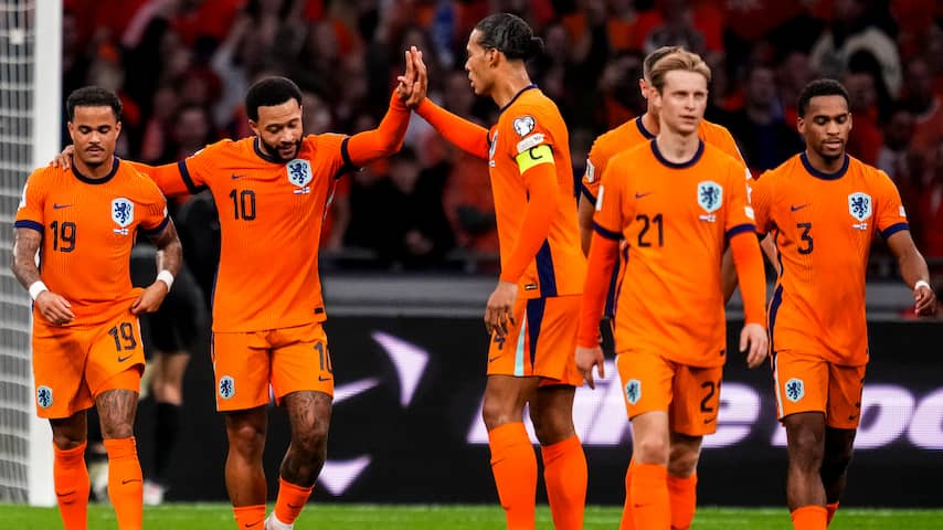 Oranje zet grote stap richting WK dankzij flitsende eerste helft tegen ...