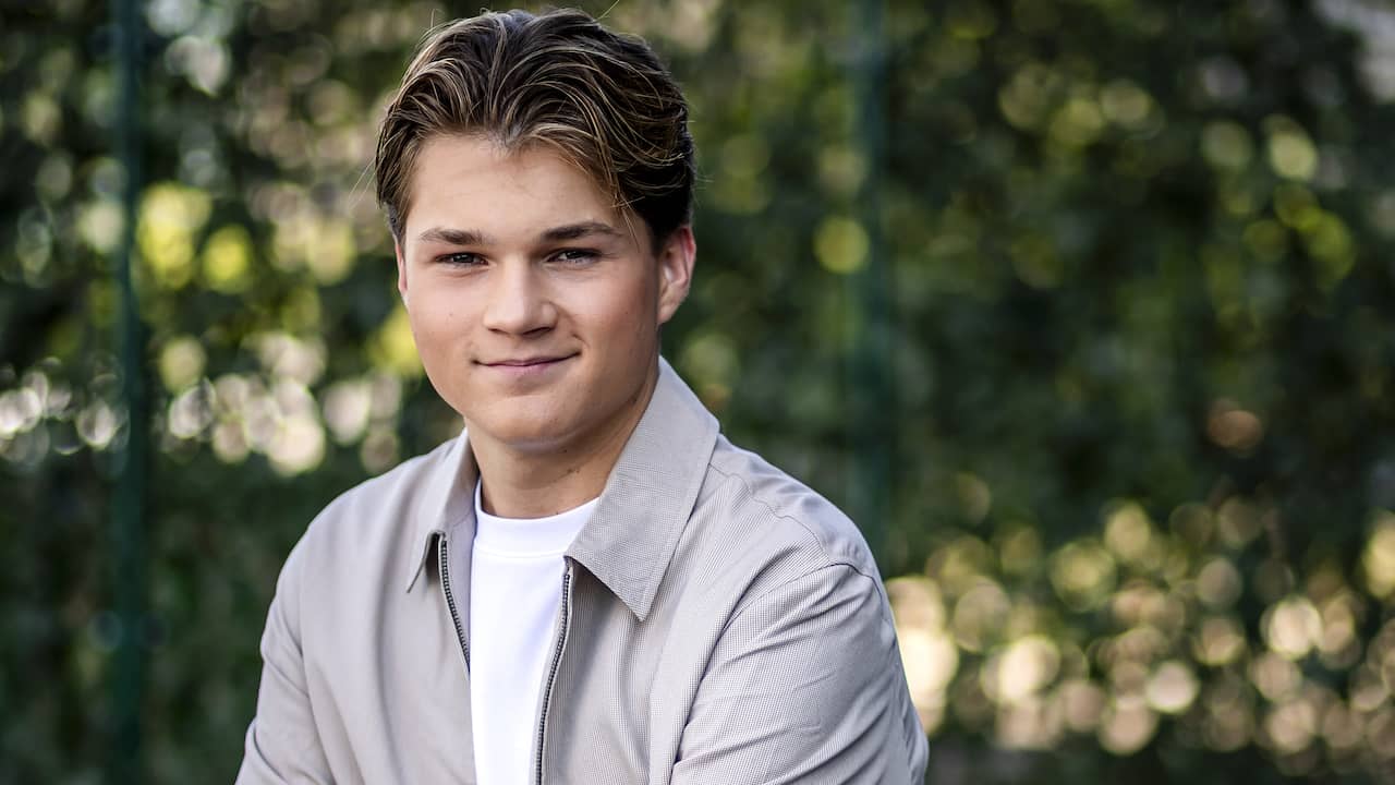 Zanger Samuel Welten kocht met eerste inkomen droomauto voor zijn ...