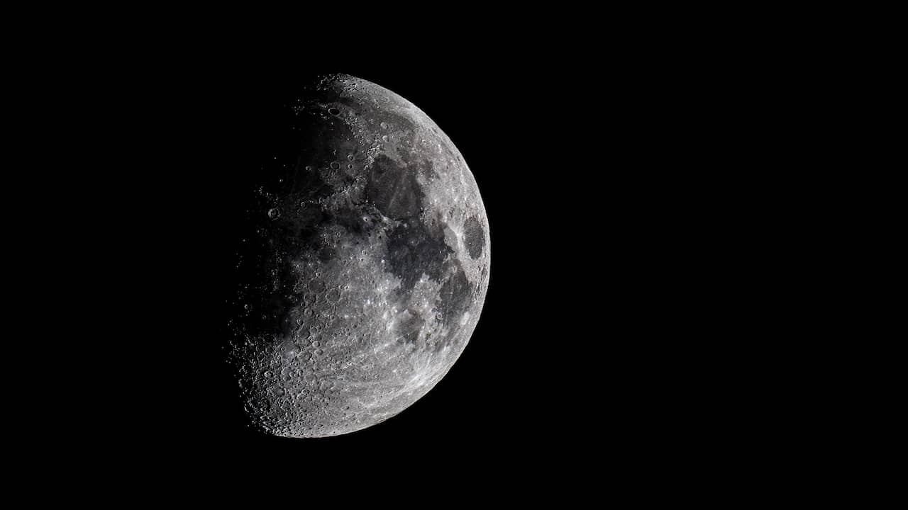 De maan is 40 miljoen jaar ouder dan wetenschappers dachten | Tech en ...