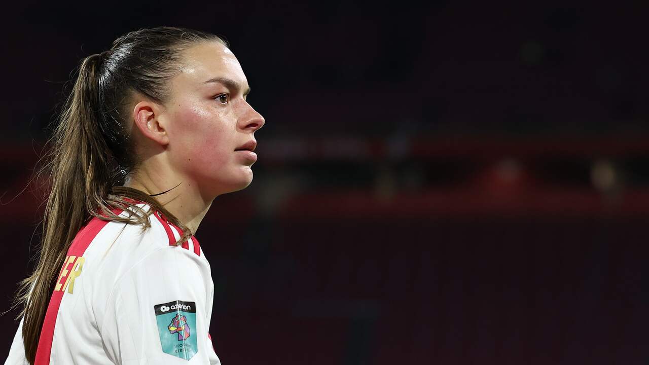 Ajax Vrouwen boekt mede dankzij kolderieke goal overwinning bij seizoensstart | Voetbal | NU.nl
