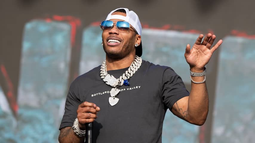 Rapper Nelly aangeklaagd door zijn voormalige hiphopgroep over album ...