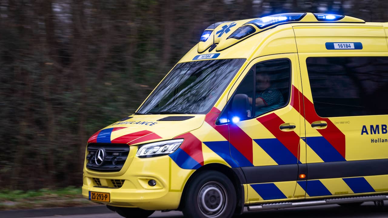 Man (34) zwaargewond na val van 55 meter uit kraan op bouwterrein ...