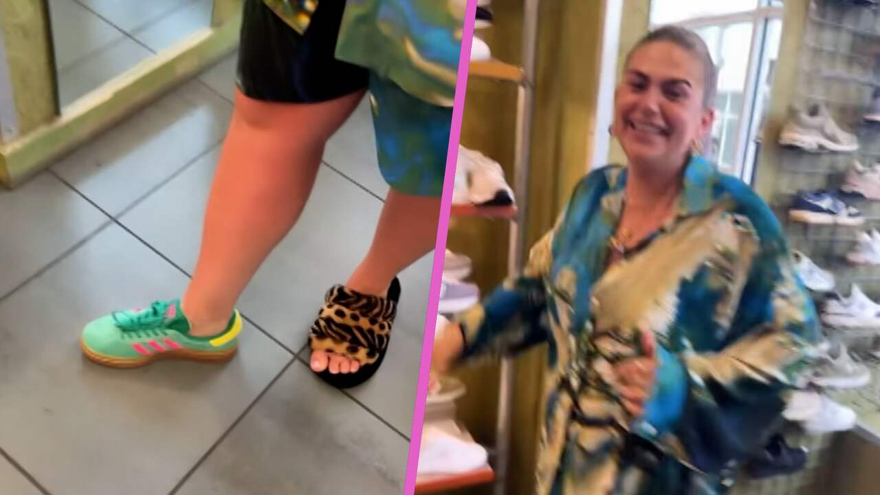 André Hazes filmt 'nieuwe schoenen' van zus Roxeanne | NU.nl