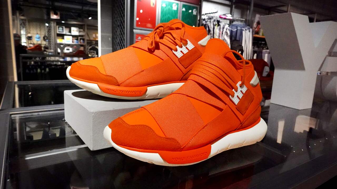 Ondanks pijnlijke breuk met rapper Ye maakte adidas toch winst ...