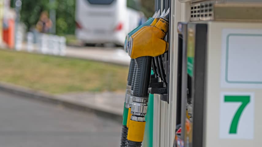 Oorlog in Midden-Oosten duwt dieselprijs voor het eerst boven de 2,50 ...