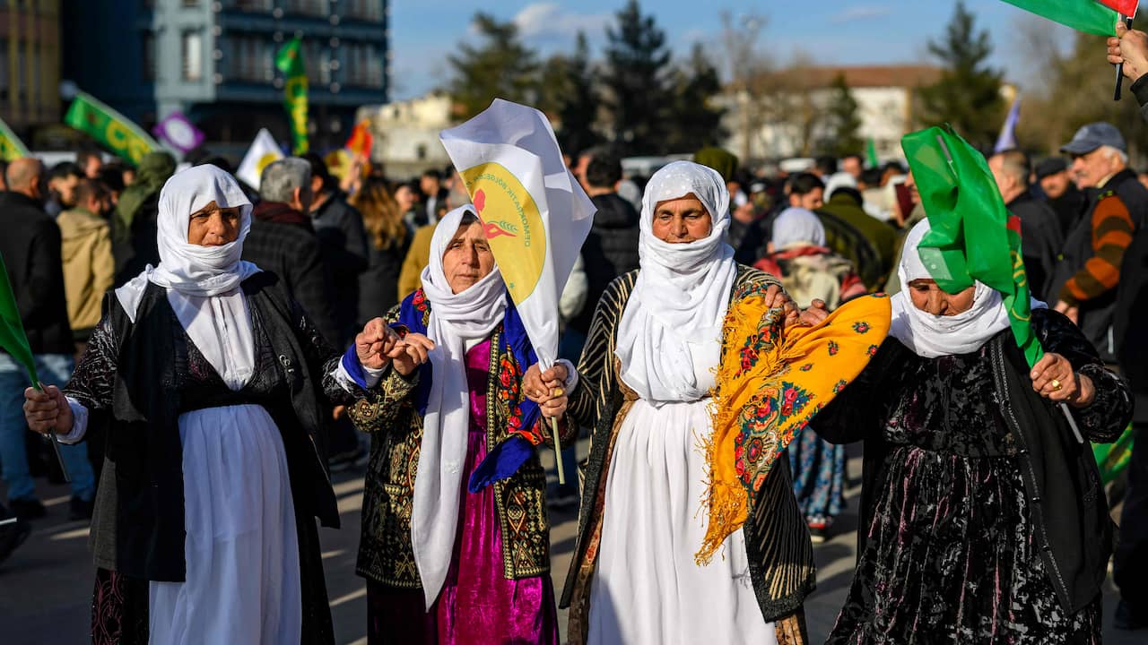 Koerden hebben zelfde rechten, maar zijn wel achtergesteld | Buitenland ...