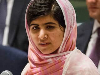 Scholen Pakistan doen boek Malala in de ban | Algemeen | NU.nl