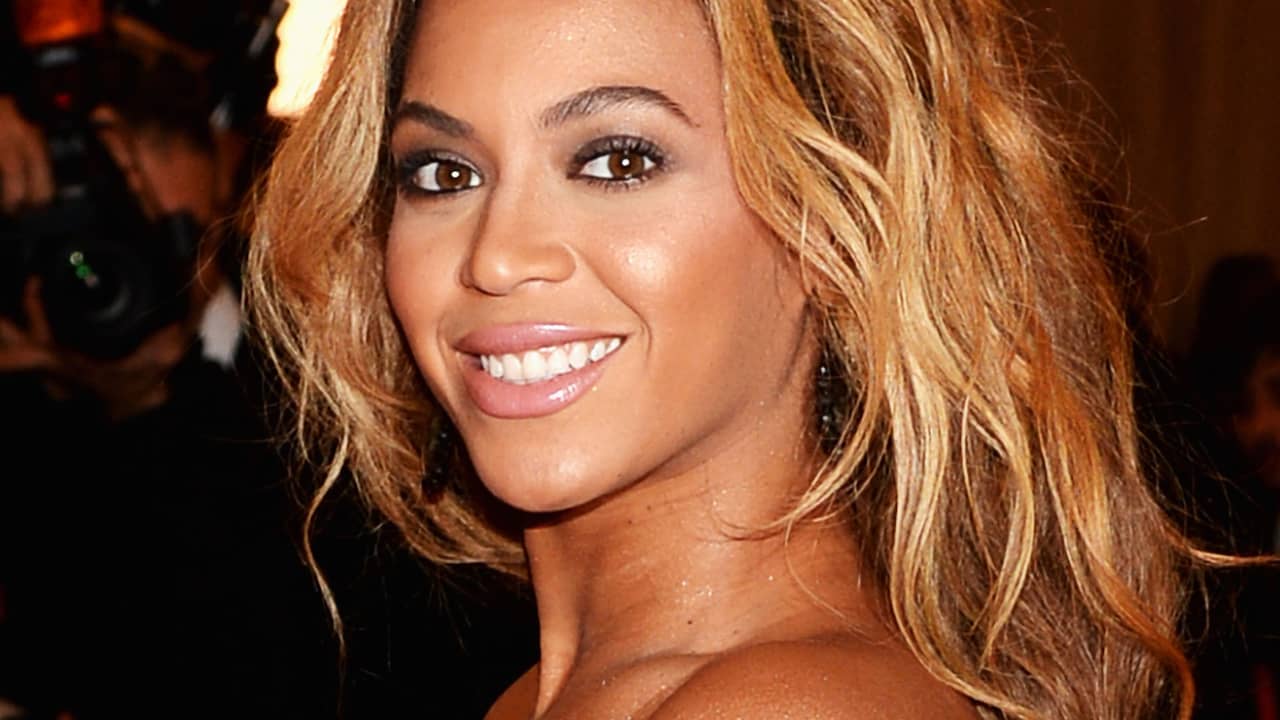 Beyoncé brengt onverwachts nieuw album uit | Muziek | NU.nl