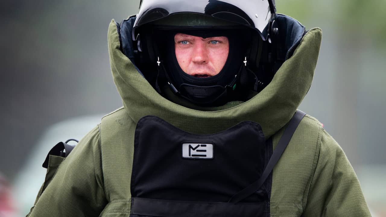 Geen explosieven in verdacht pakket Zwolle | Algemeen | NU.nl