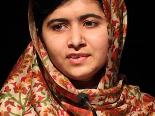 Scholen Pakistan doen boek Malala in de ban | Algemeen | NU.nl