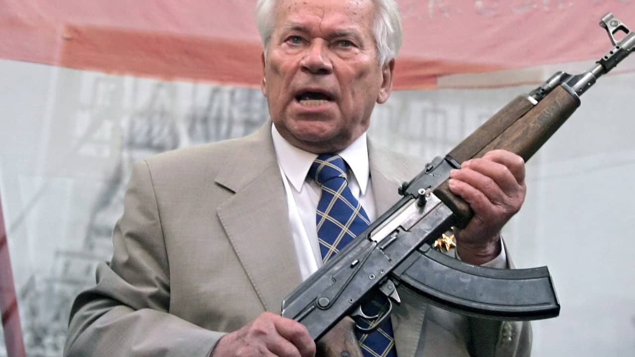 Ontwerper AK-47 Kalasjnikov (94) overleden | Algemeen | NU.nl