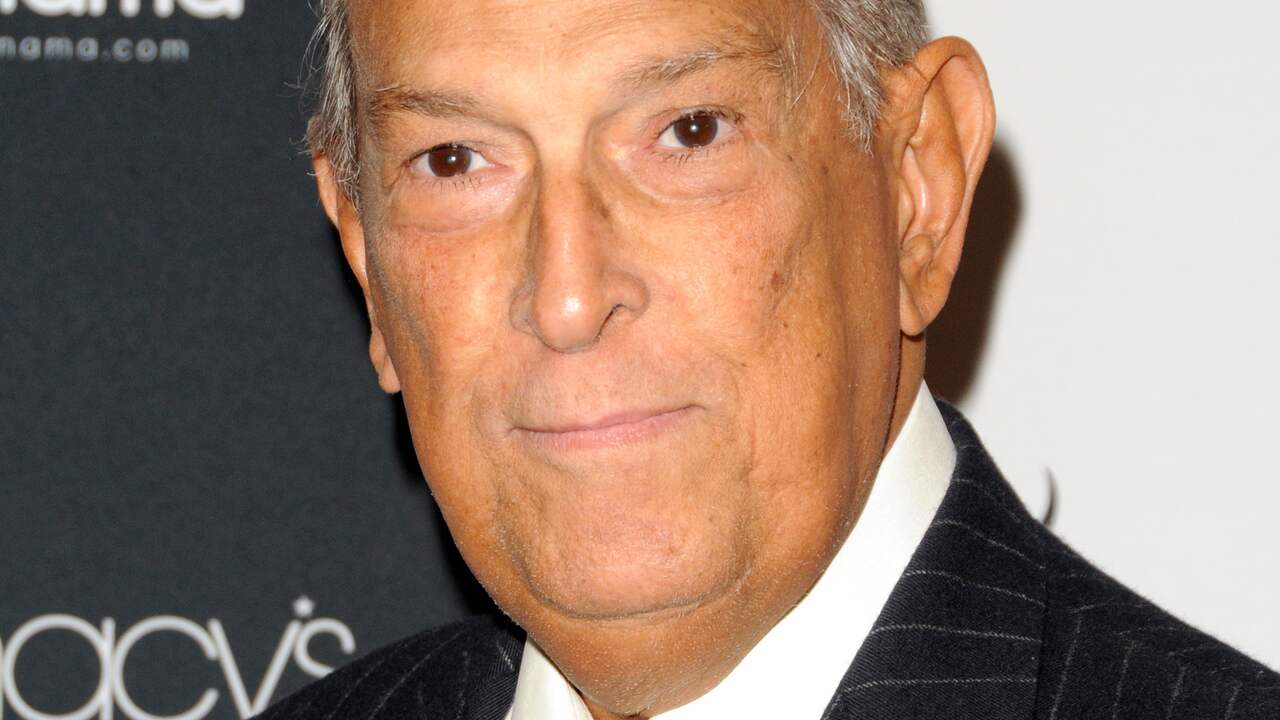 Sterren brengen laatste groet aan Oscar de la Renta | Lifestyle | NU.nl