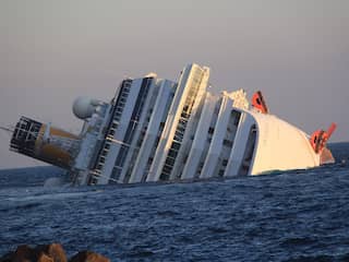 Costa Concordia aangekomen in Genua | Algemeen | NU.nl