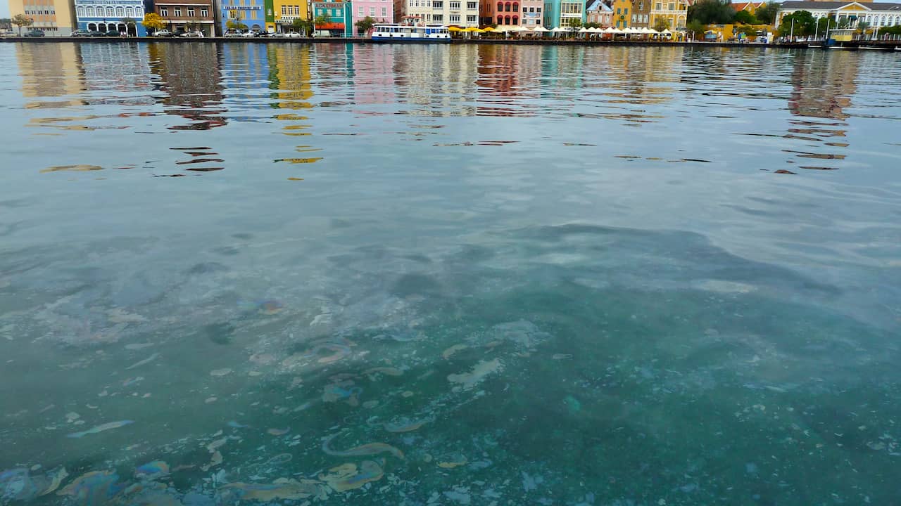 Parlement Curaçao neemt omstreden wet aan | Algemeen | NU.nl