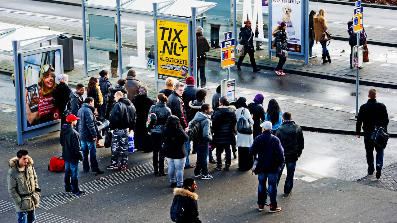 Zeven manieren om tijdens de ov-staking toch op je werk te komen ...