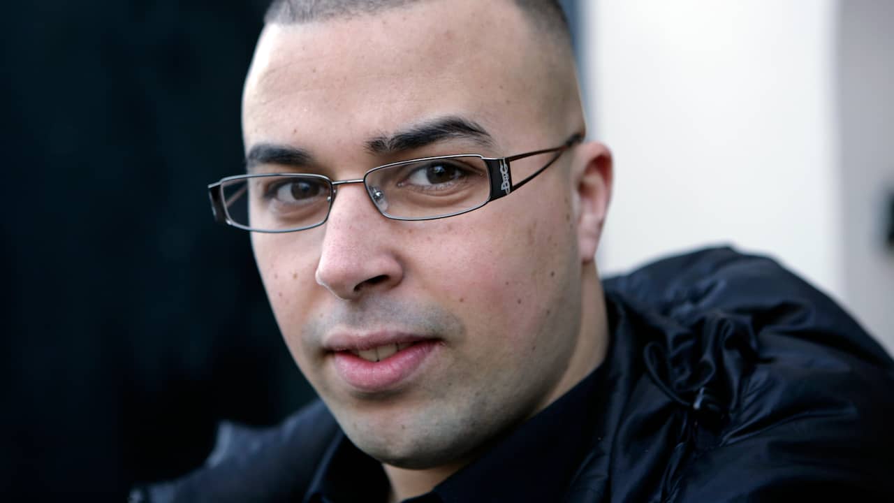 Rapper Appa opgepakt bij grensovergang | Achterklap | NU.nl