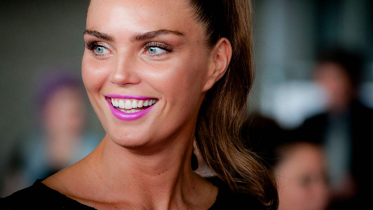 Kim Feenstra en Humberto Tan in jury WNF fotowedstrijd | Boek & Cultuur ...