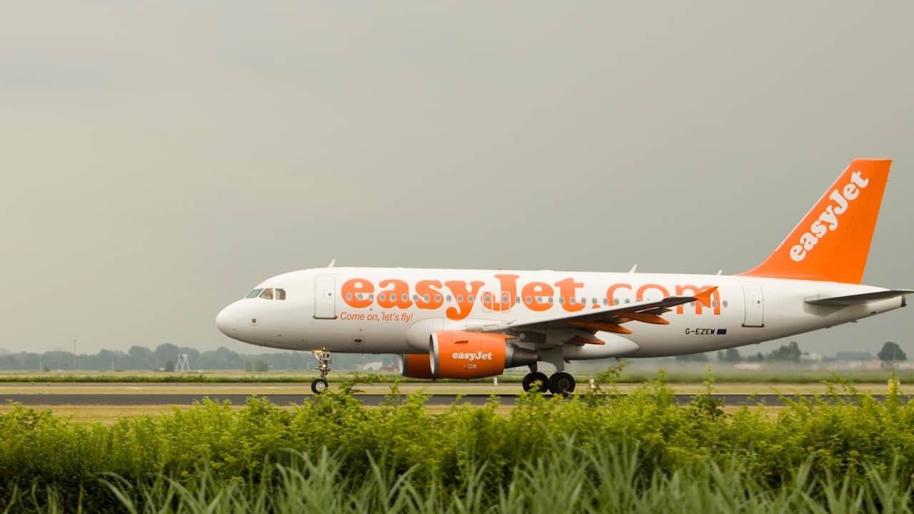 Vernieuwde Easyjet-app biedt paspoortscanner | Gadgets | NU.nl