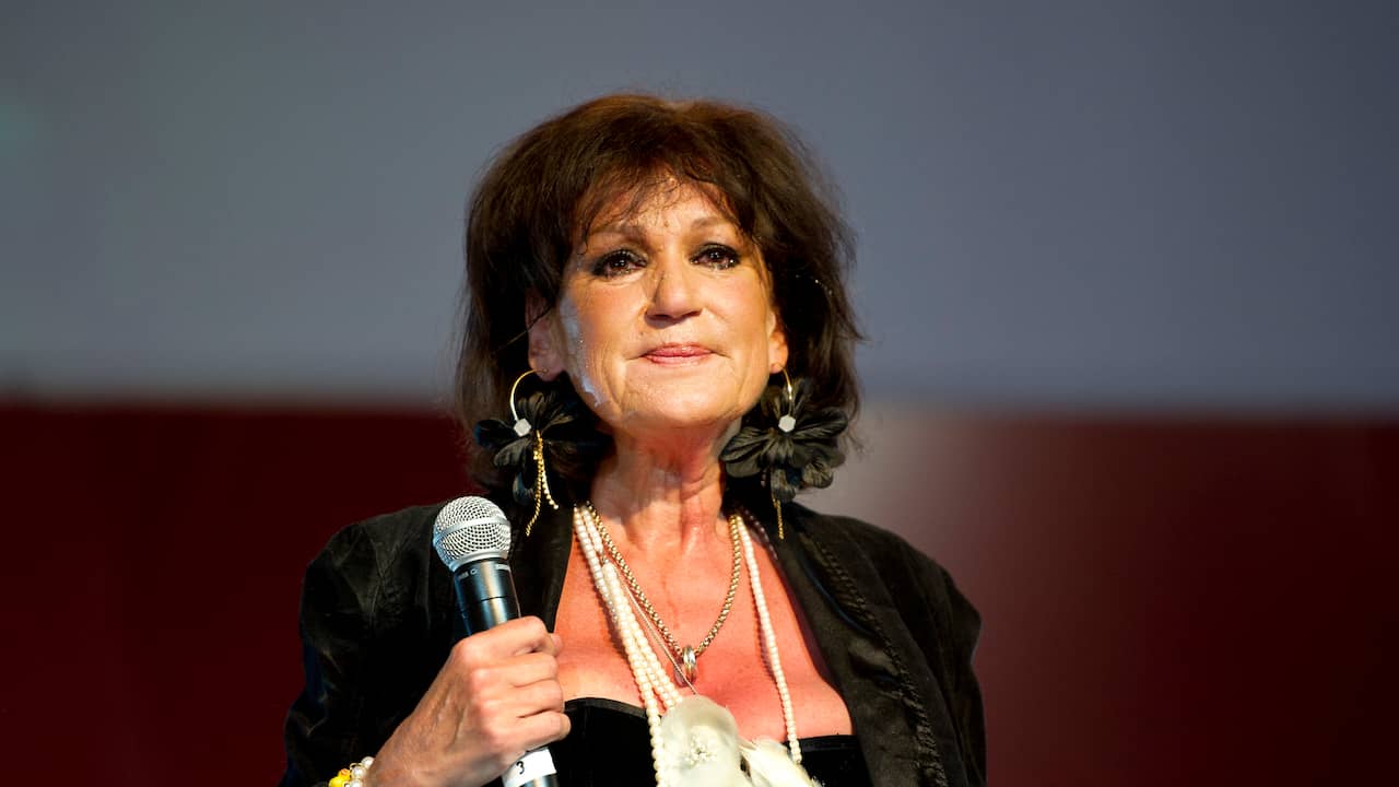 Luv-zangeres José Hoebee kampt met zware depressie | Overig | NU.nl