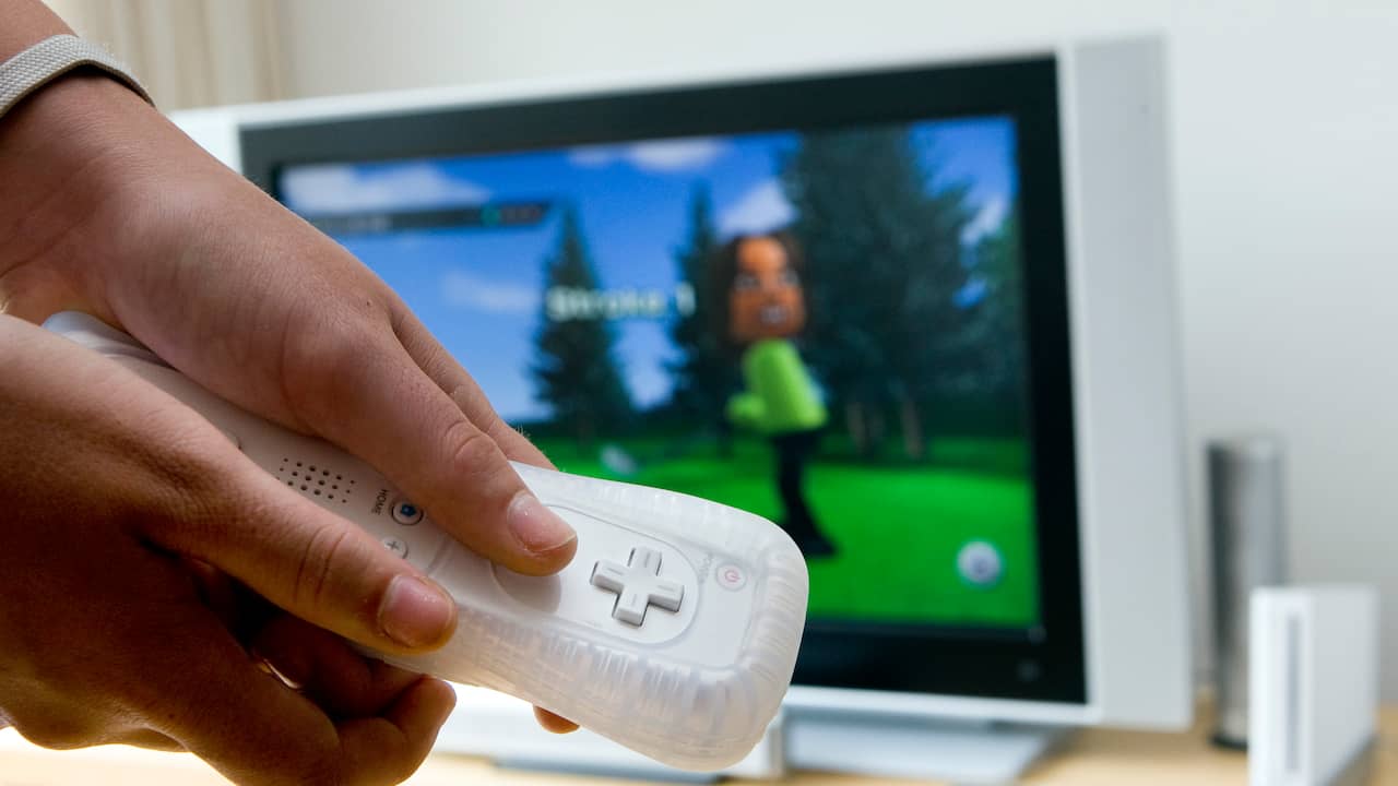 Hacker zet 25 jaar oud besturingssysteem van Apple op Nintendo Wii ...