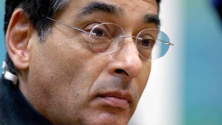 Spong watertandt bij slavernijclaim | Binnenland | NU.nl