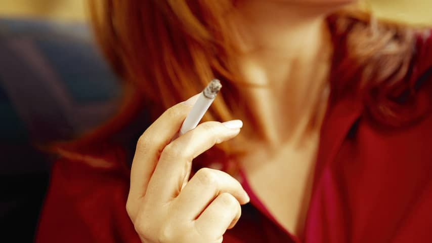 'Passief roken verhoogt risico op dementie' | Overig | NU.nl