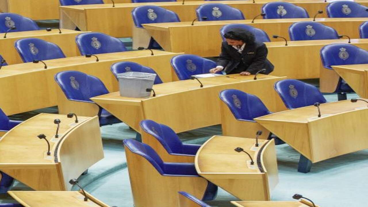 Rutte terughoudend over afluisteren | Politiek | NU.nl