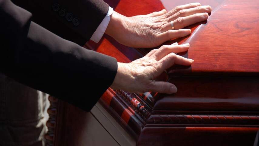 Chinese vrouw is bij eigen begrafenis | Overig | NU.nl