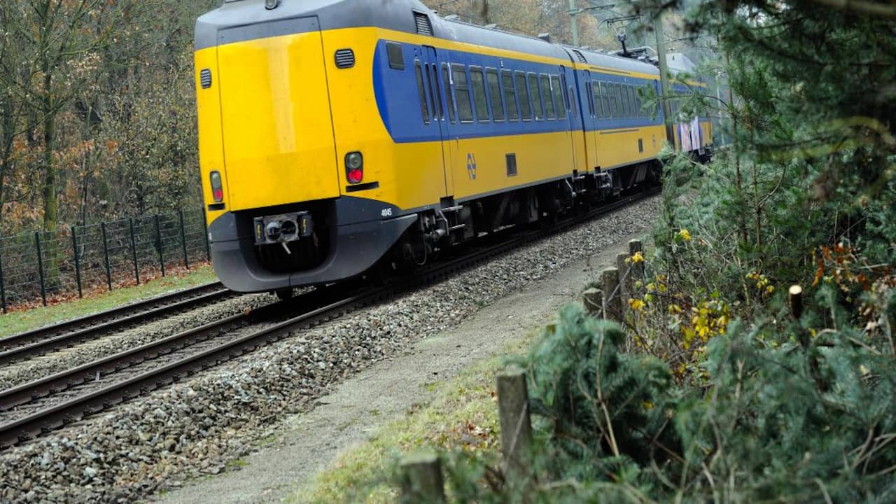 'Conducteur moet raam inslaan bij stranden trein' | Algemeen | NU.nl