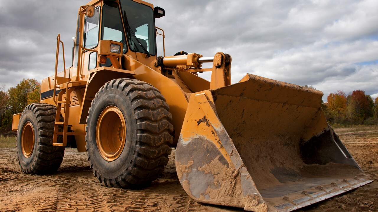 Boze man gaat tekeer met bulldozer | Opmerkelijk | NU.nl