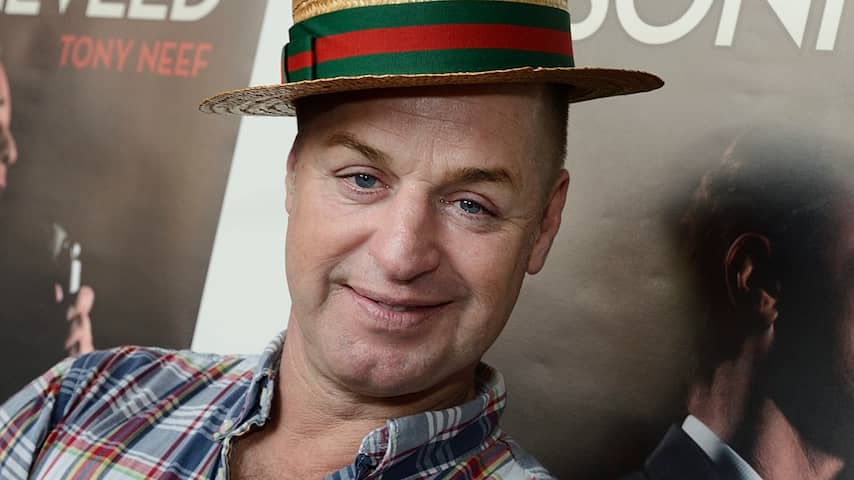 Gouden plaat van Sonneveld voor Tony Neef | Media en Cultuur | NU.nl