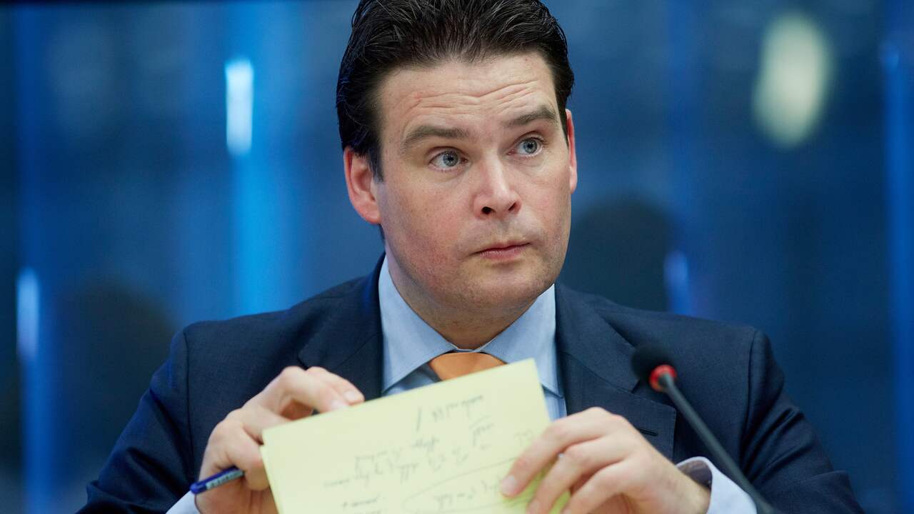 Weekers komt met nieuwe cijfers import oldtimers | Economie | NU.nl