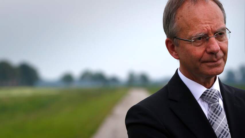 Kamp 'realistisch' over sluiting Philip Morris | Economie | NU.nl