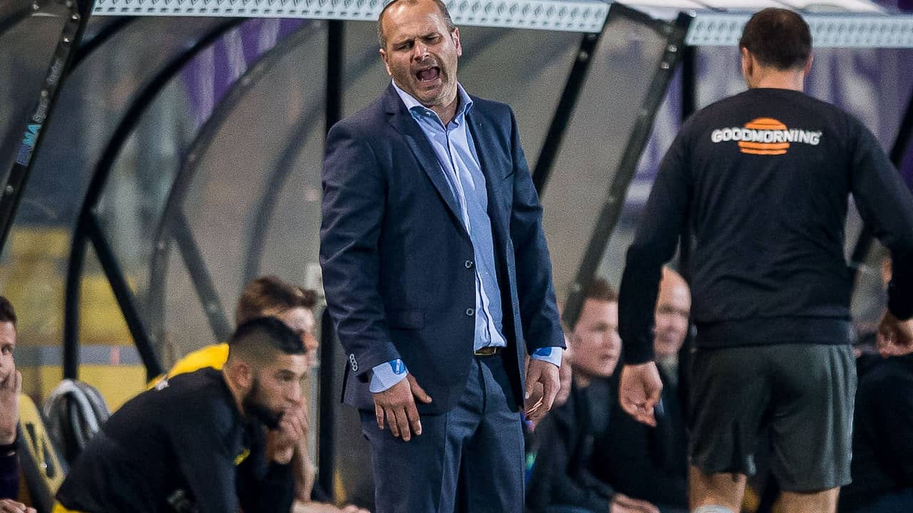 Hellemons teleurgesteld in NAC na debuut op de bank | Sport | NU.nl