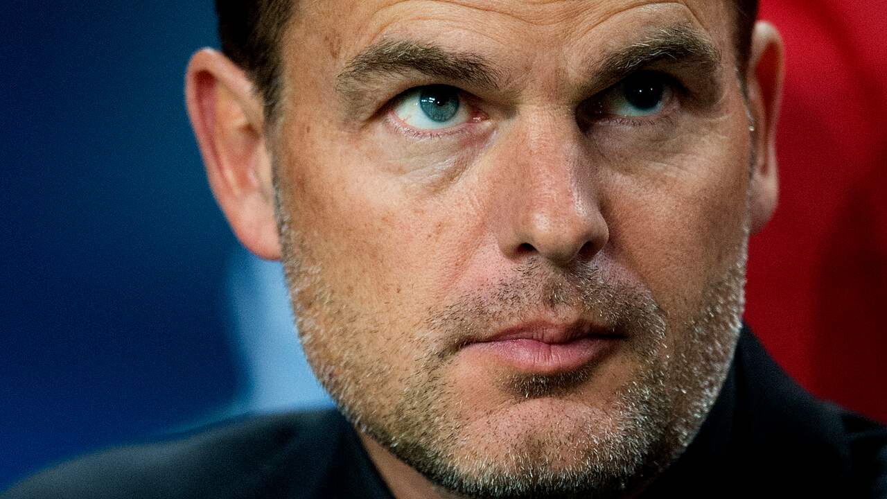 De Boer ziet in Stam toekomstige hoofdtrainer bij Ajax | Sport | NU.nl