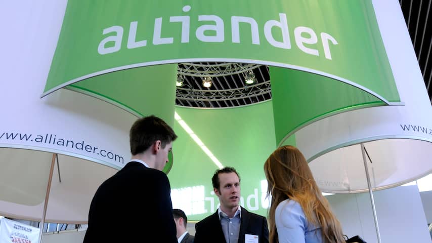 Alliander ziet aantal klanten met zonnepanelen groeien | Ondernemen | NU.nl