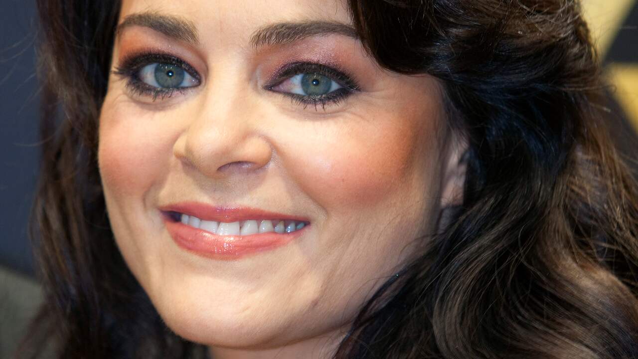 Kim-Lian van der Meij vervangt Van Erven Dorens in Popster | Media | NU.nl