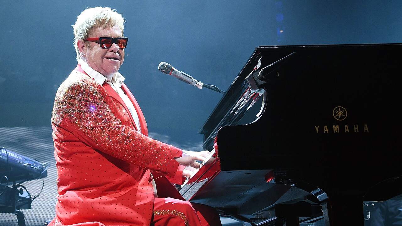 Elton John zegt sorry voor Hitler-uitspraak | Media en Cultuur | NU.nl