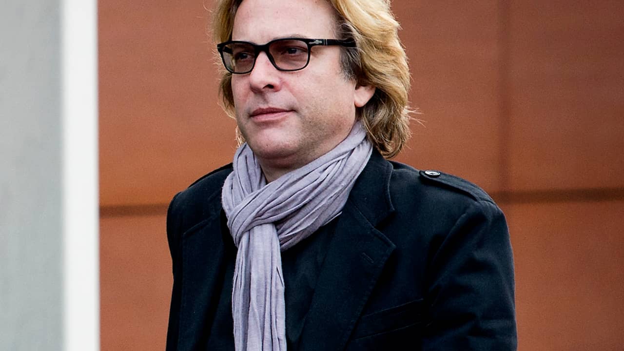 Adam Curry zegt 'ja' tegen Amerikaanse vriendin | Achterklap | NU.nl