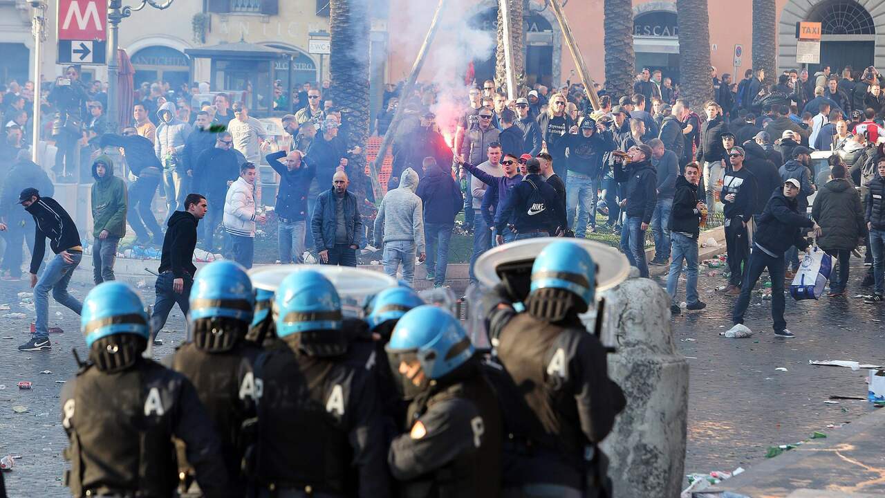 Feyenoord-hooligans vergeleken met barbaarse hordes | Algemeen | NU.nl