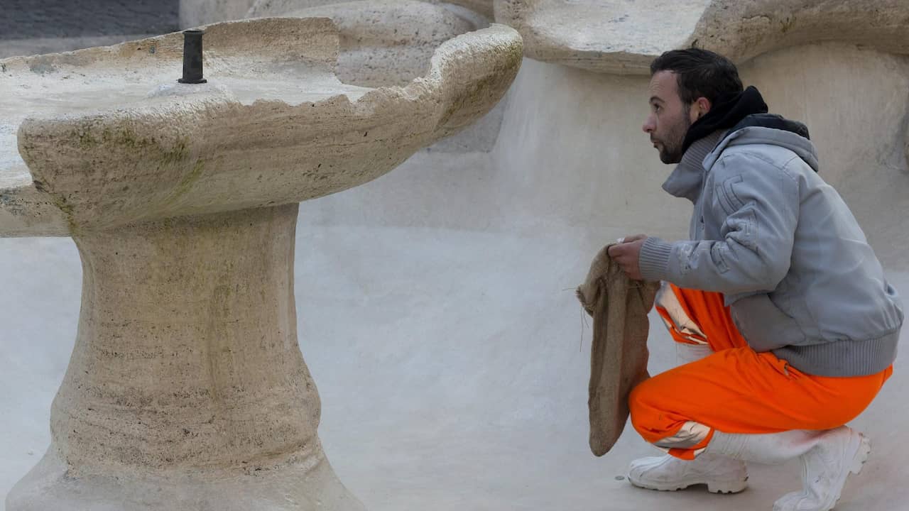 'Feyenoord-supporters hebben fontein Rome permanent beschadigd ...