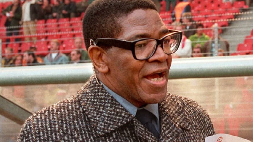 Heracles-legende Mokone (82) overleden | Sport | NU.nl