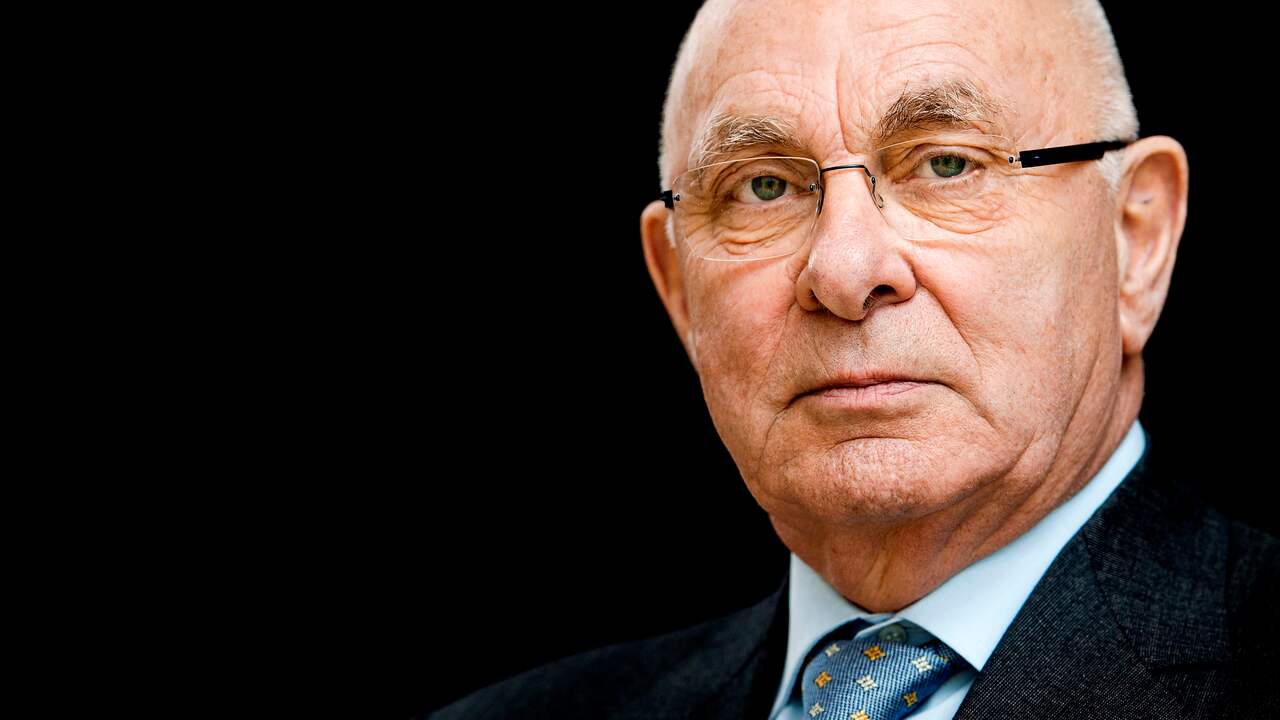 Suriname steunt Van Praag bij verkiezing voor FIFA-voorzitterschap ...