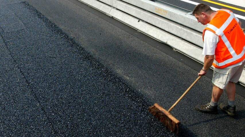 Verkeersroute aangepast door vernieuwing asfalt Terheijdenseweg | Breda ...