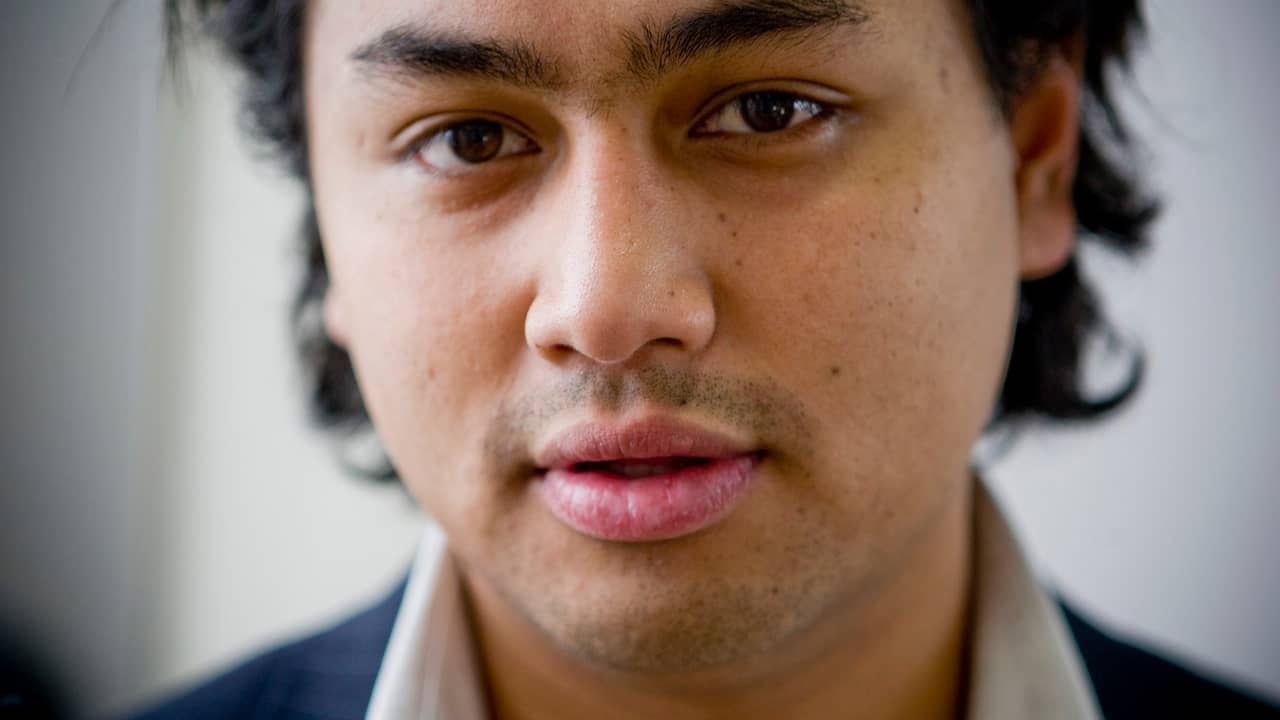 Daniël Arends haakt ook af voor Poelifinario | Boek & Cultuur | NU.nl