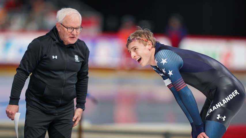 De 74-jarige coach van schaatsfenomeen Stolz: 'Geweldig voor oude man ...