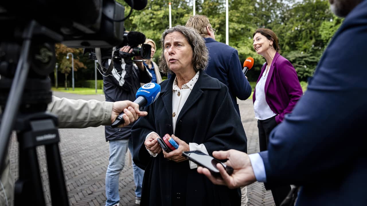 Schoof doet geen aangifte tegen oud-minister Faber om 'lekken' uit ministerraad | Politiek | NU.nl
