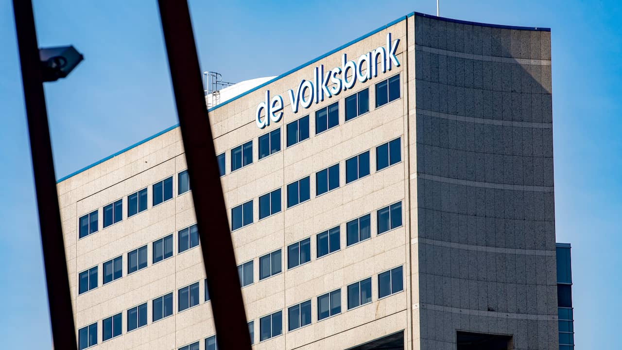 Boetes en reorganisatie deden bedrijf achter SNS en ASN Bank veel pijn ...